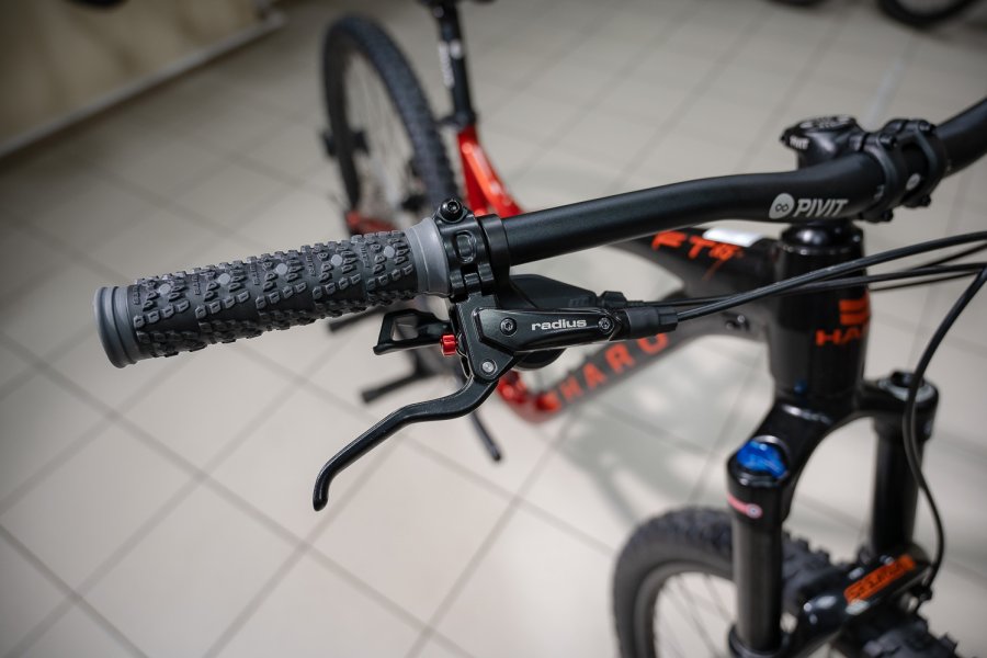 Горный велосипед Haro Shift R5 29 (2023) купить в Москве по цене 171 ...